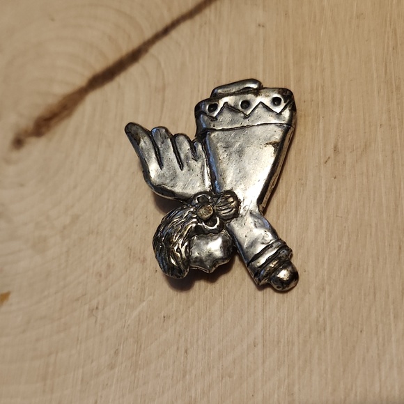Sheridan | Jewelry | Lovely Vintage Sheridan Pewter Angel Design Pin ...